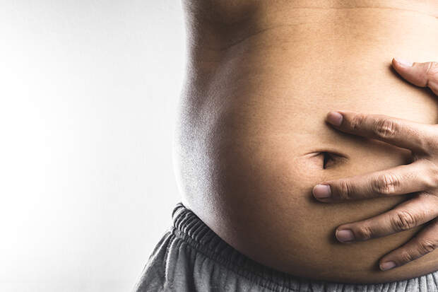 Männerbrüste: Das hilft wirklich! - MEN'S HEALTH