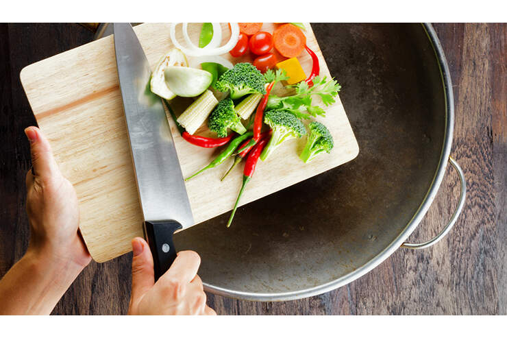 Muss ich Vitamine immer zusammen mit Fett essen? | MEN'S HEALTH