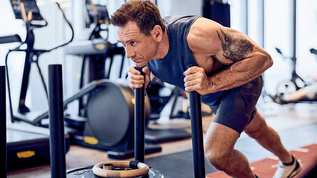 Fit wie Jason Fox: "Im Training darf es nie langweilig werden" | MEN'S ...