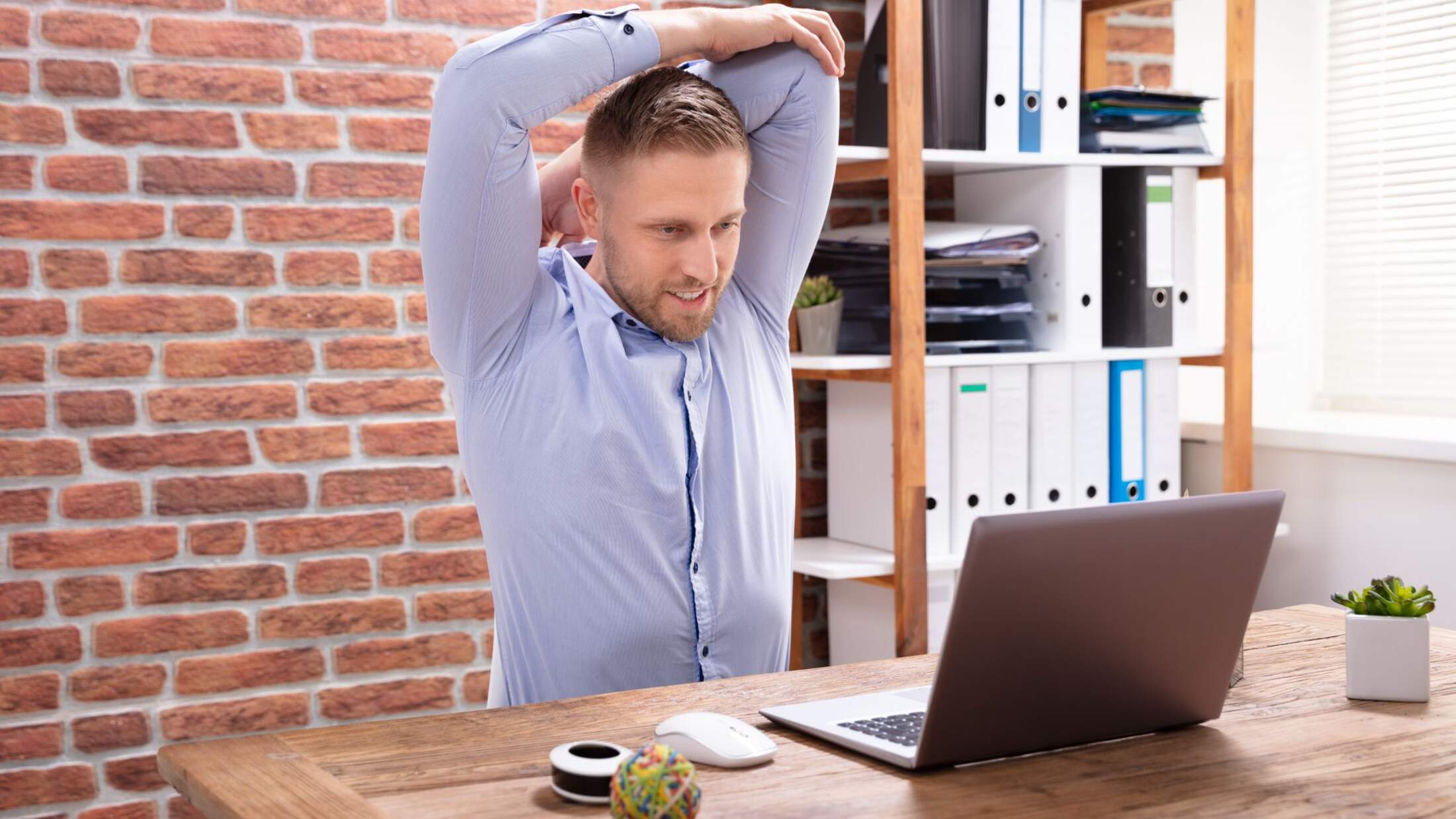 Büro-Workout: Mehr Power im Job | MEN'S HEALTH