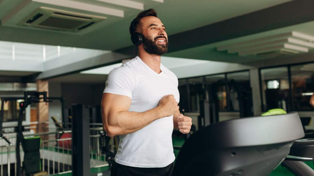 Sascha Huber zeigt sein LISS-Cardio-Workout